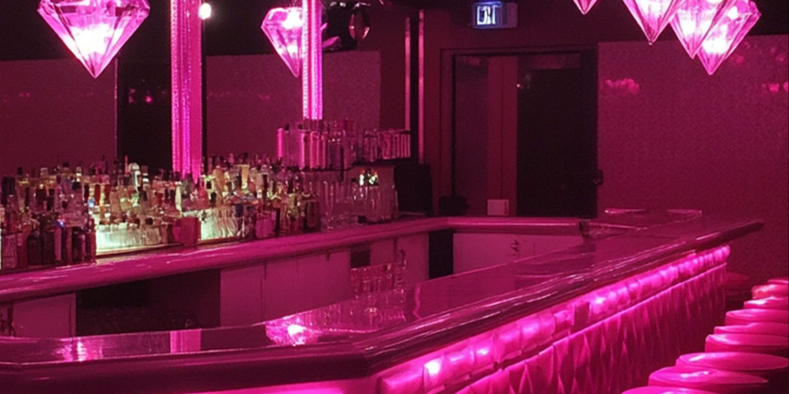 Pink Diamonds | Best Strip Club and Gentlemen's Club in LA